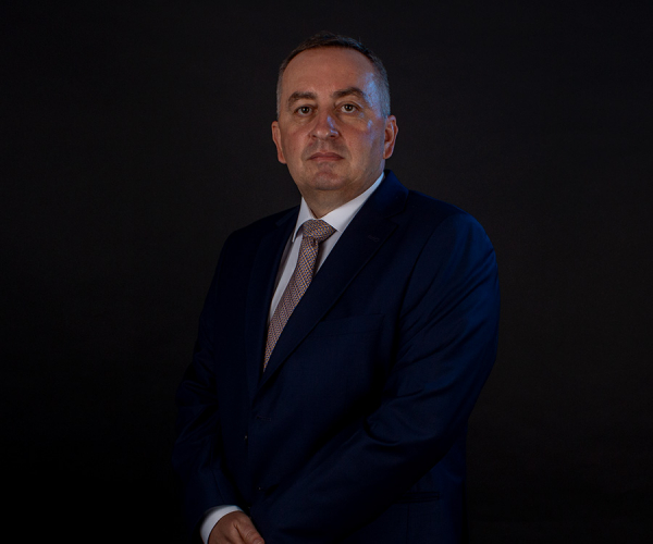 Fakultet informacionih tehnologija - nastavnici, asistenti i saradnici